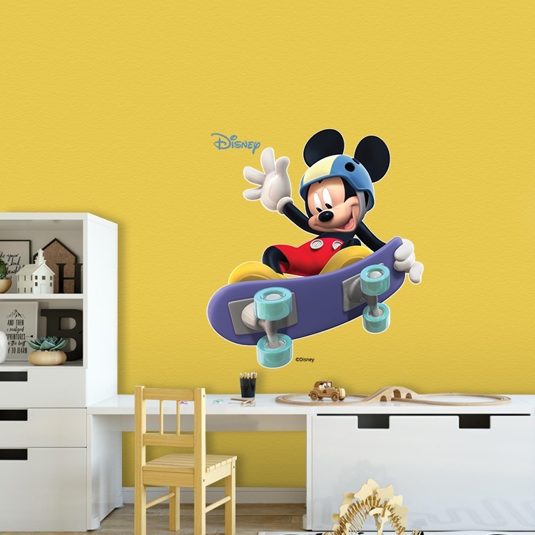 Mickey skating - Disney Μίκυ - Μίνι και η παρέα τους Αυτοκόλλητα Τοίχου